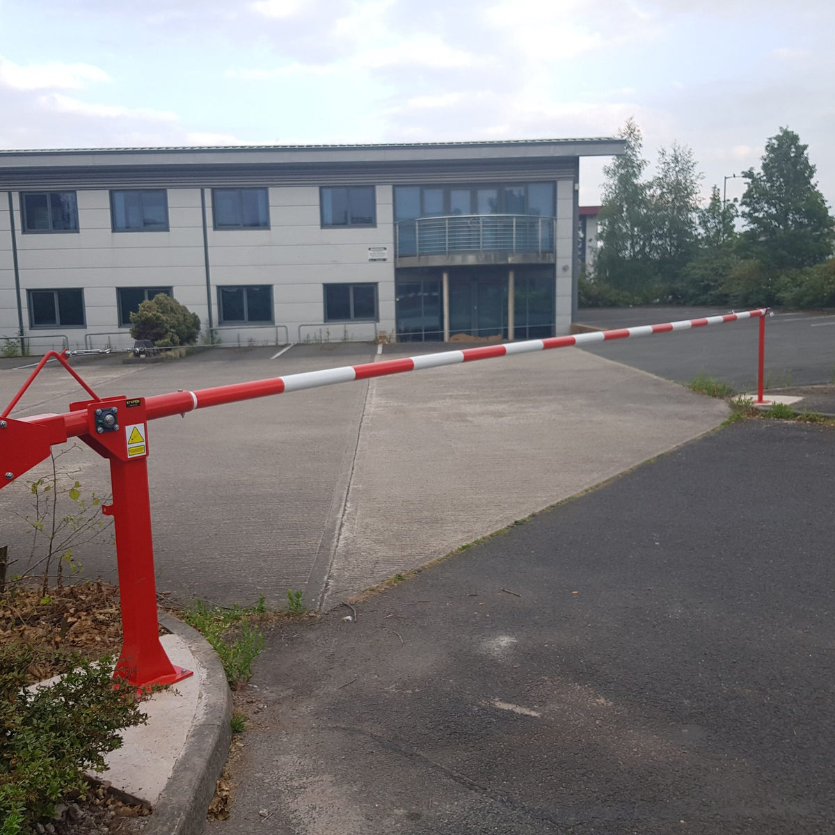 Heavy Duty Manual Arm Barrier Gate – Engineered Solutions